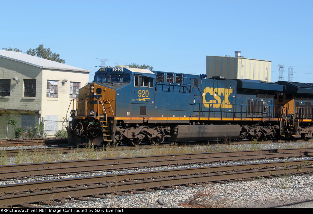 CSX ES44AC-H #920